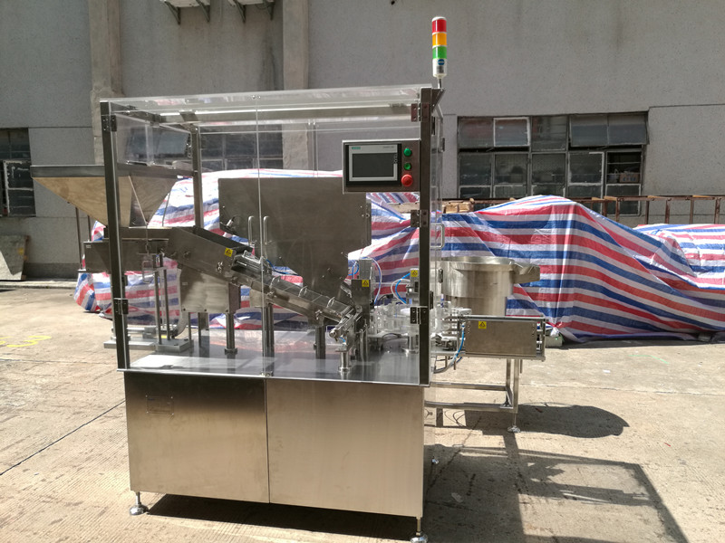 Vitamin C Tablet Tube Loading Machine | SUPM