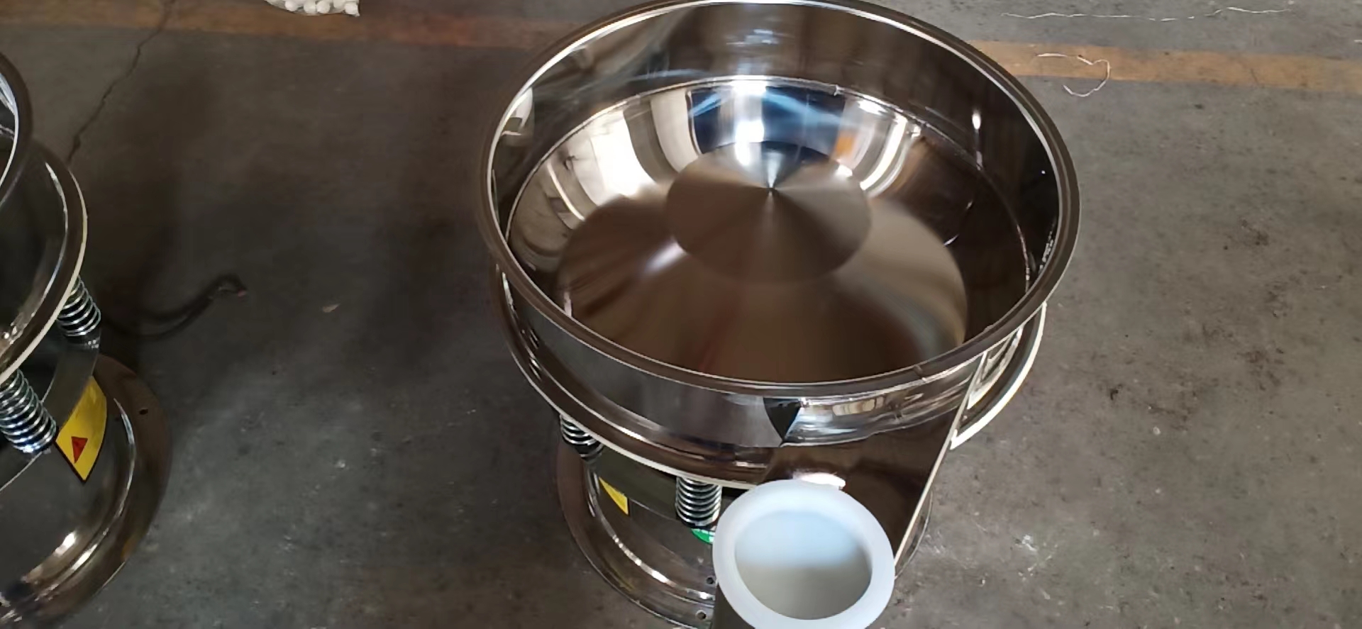 Industrial Sieve Shaker Machines: Improving Screening Processes - SUPM