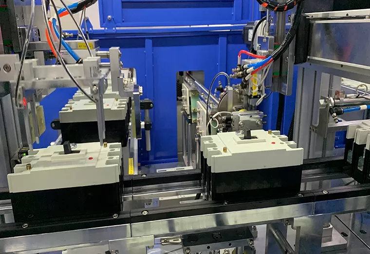 Customized MCCB Circuit Breaker Automatic Assembly Machine Production ...