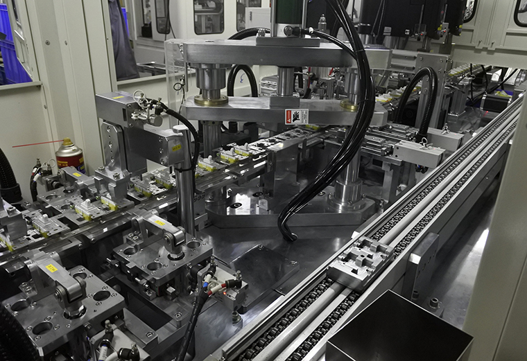 Two-way American Industrial Socket Automatic Assembly Machine by ...