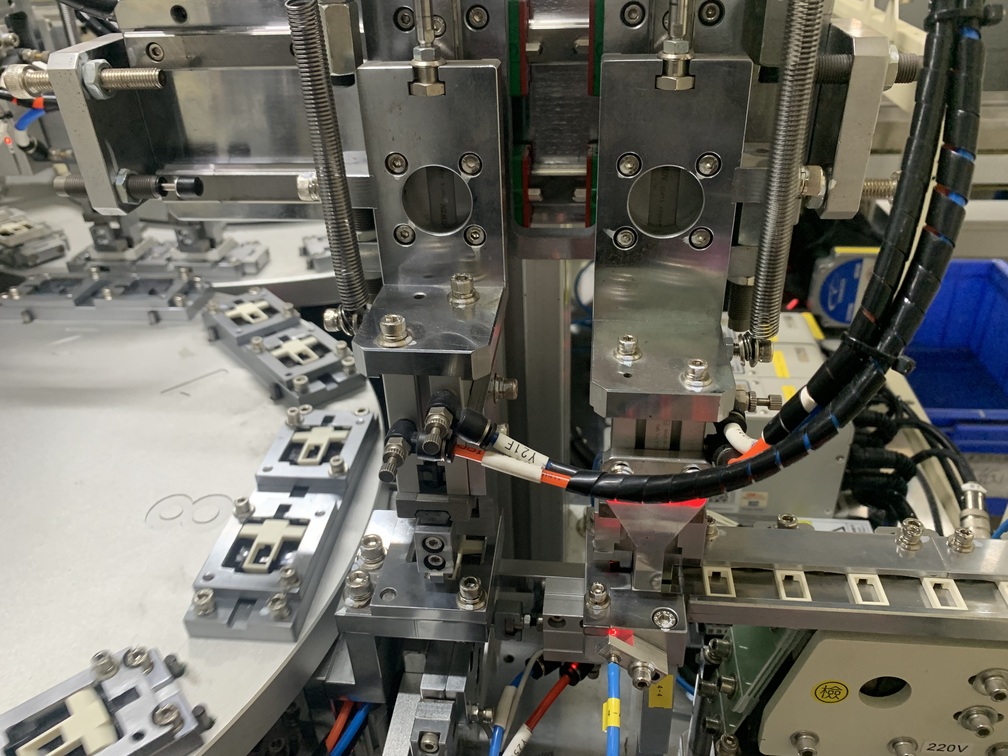 Customized Roman Socket Automatic Assembly Machine | Yicheng