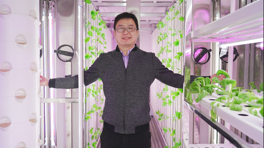 Lyine Hydroponics Rotating Tower Container Farming - Lyine