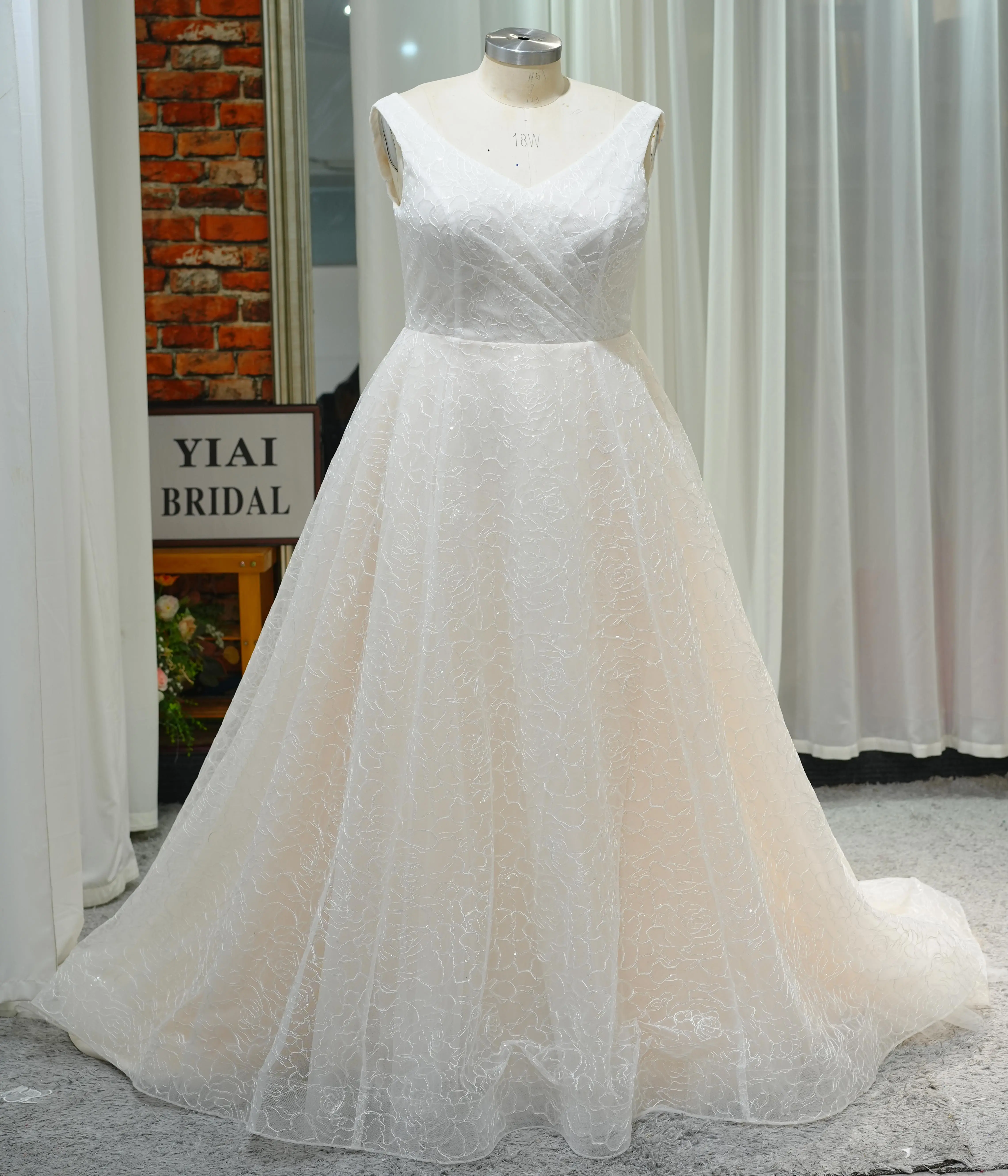 AMD2601 2026 Fairytale-inspired 3D Handmade Embroidered Rose Train ...