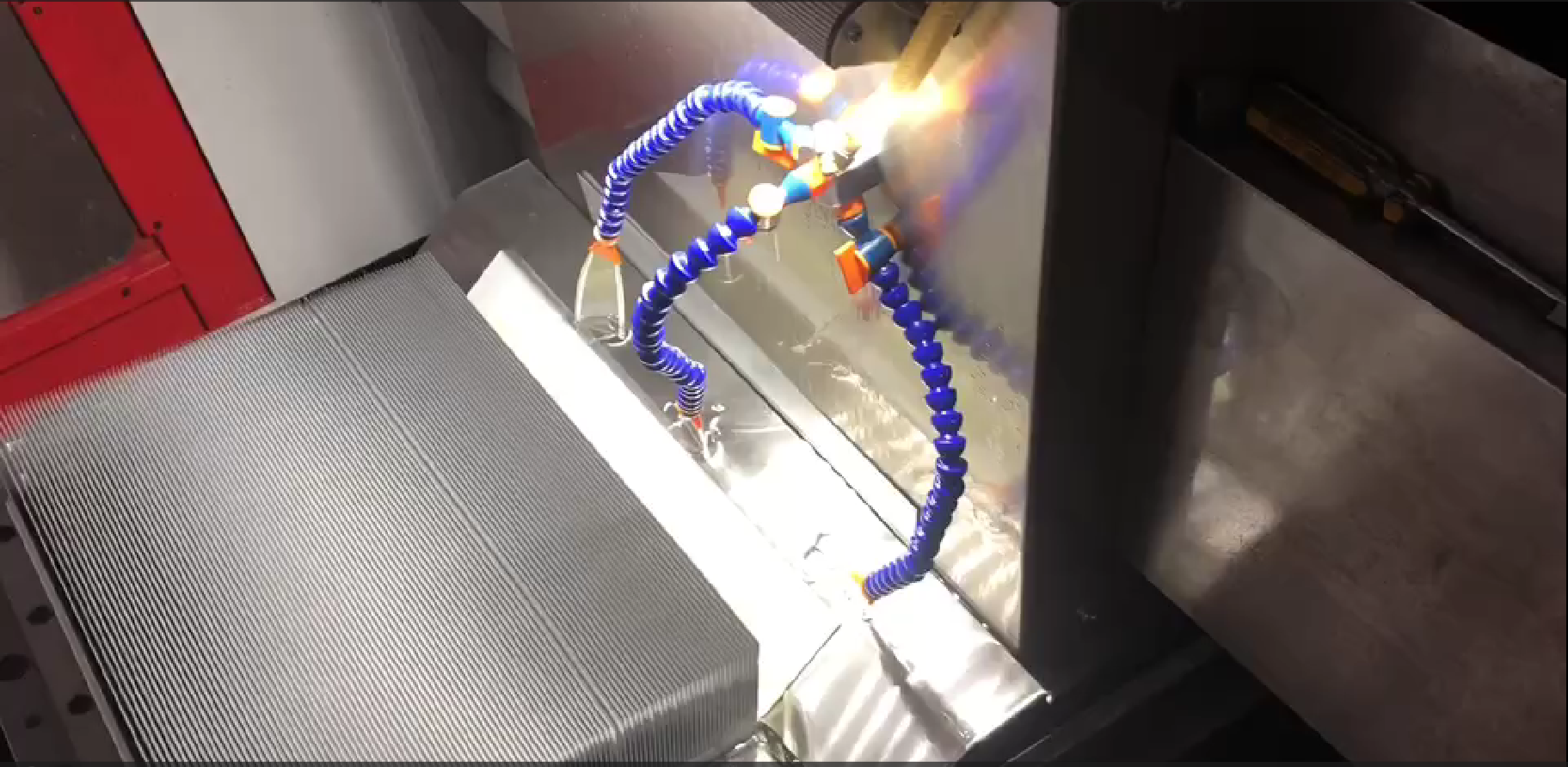 CNC Heat Sink Fin Skiving Machine for Copper and Alumimum Metal - Lori ...