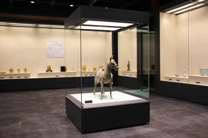 Malaysia Panoramic Museum Display Showcase Customization Project | LUXE ...