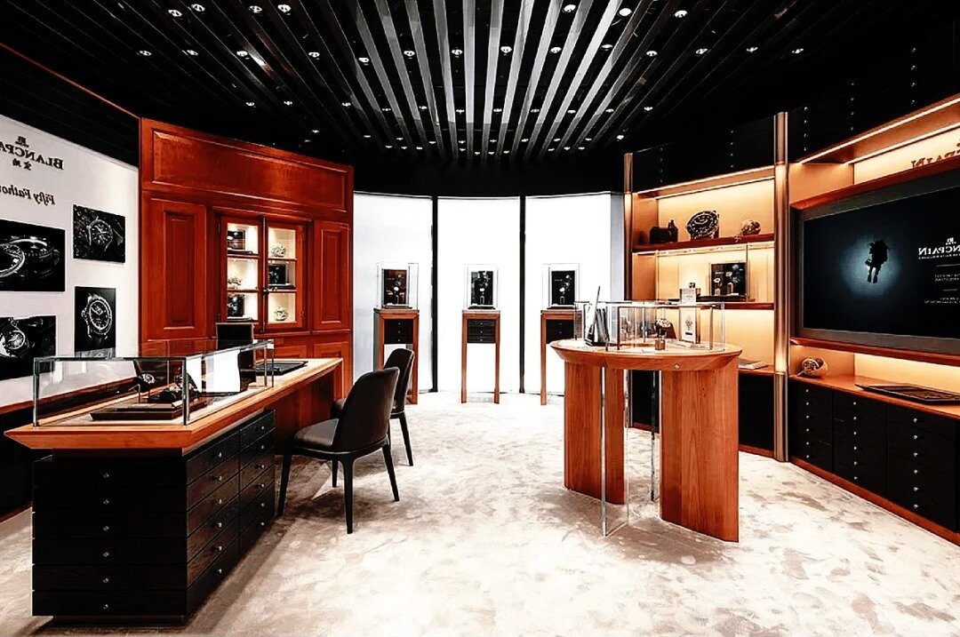 Century-old Brand Watch Kiosk Customization Project | LUXE Showcases