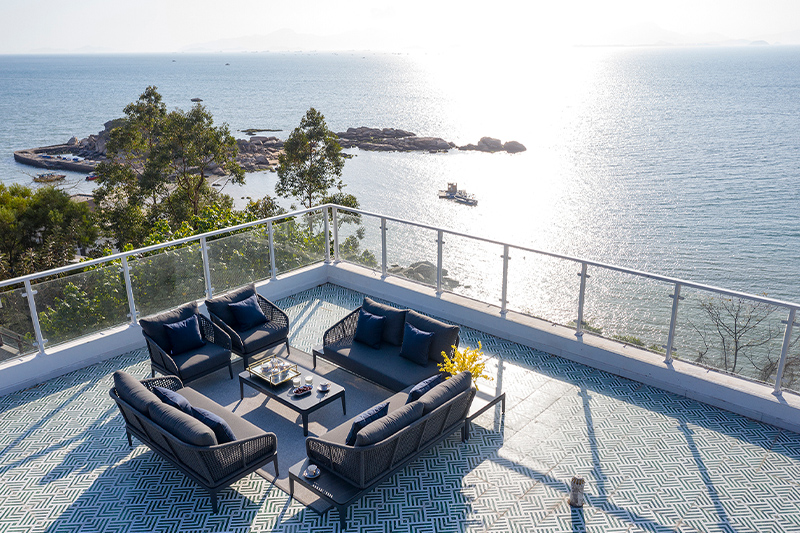 How to Operate Chair and Table Outdoor