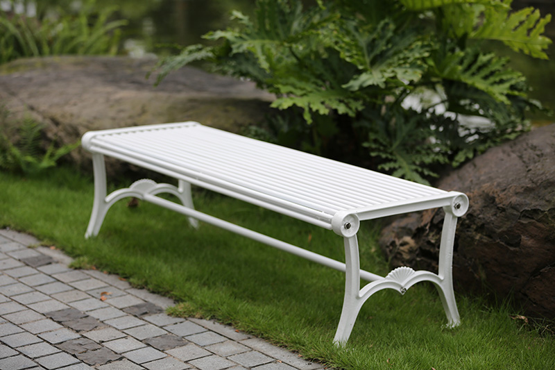 OEM Low Price Metal Benches White Outdoor Park Backless Bench ...