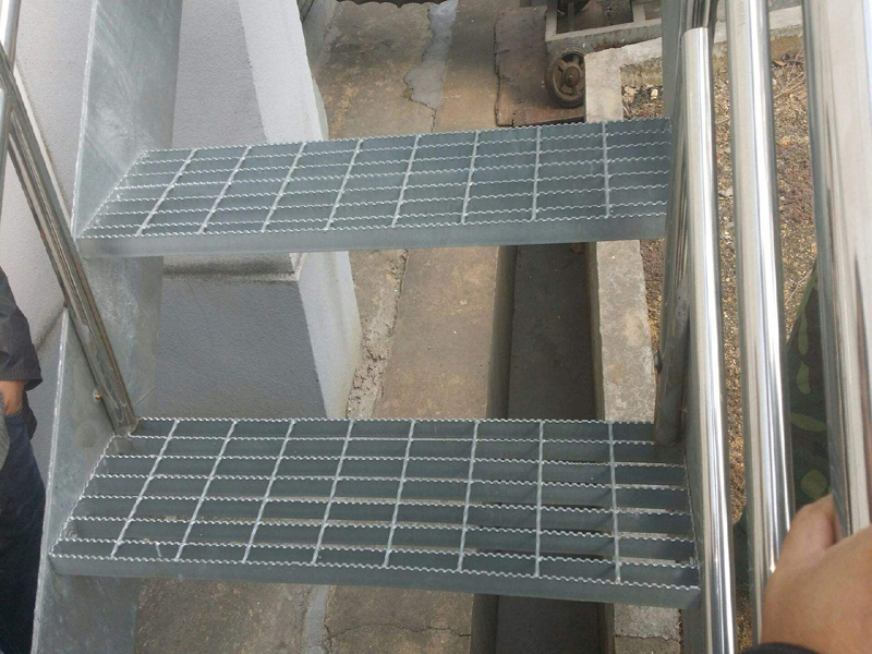 Custom Professional Steel Grating Step Steel Grating Manufacturers ...