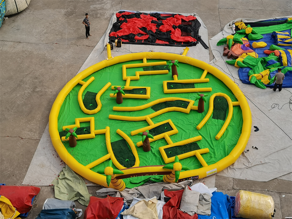 Portable Inflatable Golf Field Mini Golf Course for Parties & Events ...