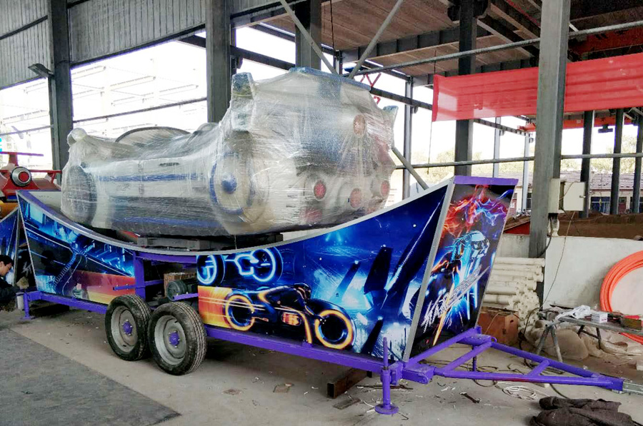 Trailer Float Mobile Attractions | Flexible, Cost-Effective Solutions ...