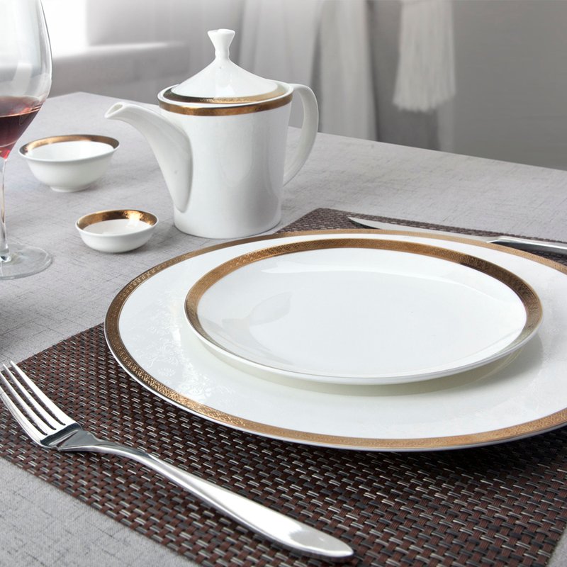 High Quality Casual Style White Fine Bone China Dinnerware with Gloden
