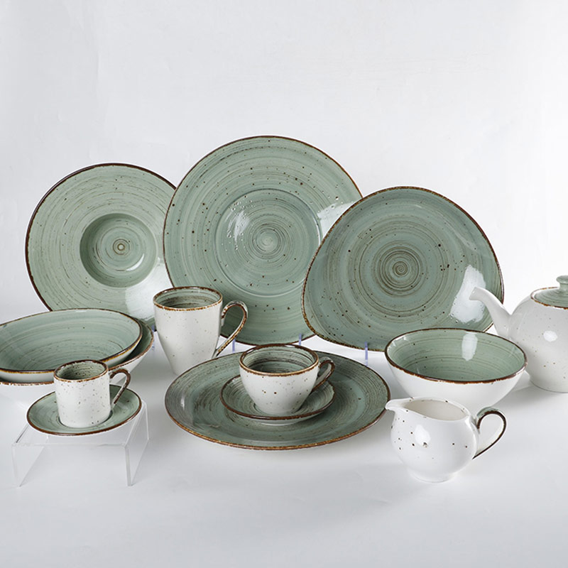 The Best Commercial China Dinnerware Sets for Your Restaurant | Two Eight