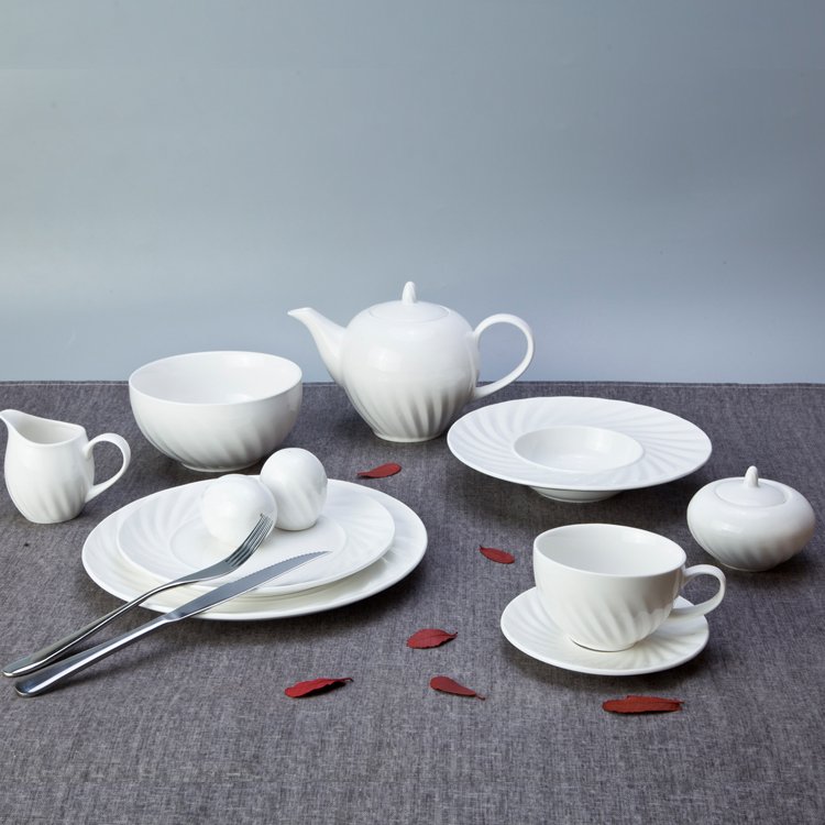 Timeless Elegance: the Appeal of a Plain White Dinner Set | Two Eight