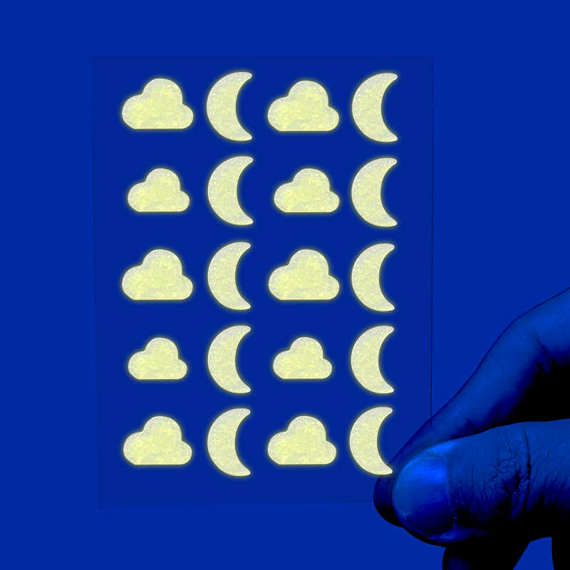 Fluorescent Pimple Patch Glow in the Night – the Ultimate Acne Solution!