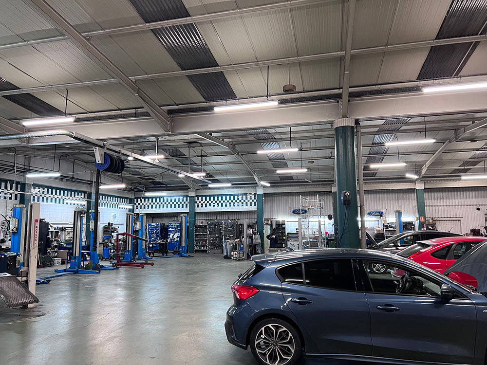 Ford 4s Stores Comes on Stage Brilliantly | Chz