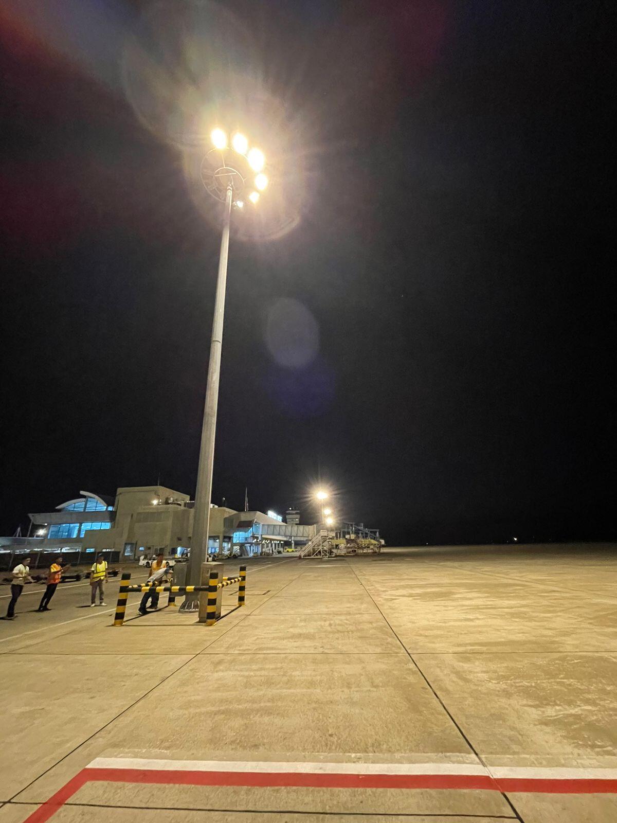 Chz Case | Fl32 Led High Mast Light Fixtures in Airport Lighting in ...