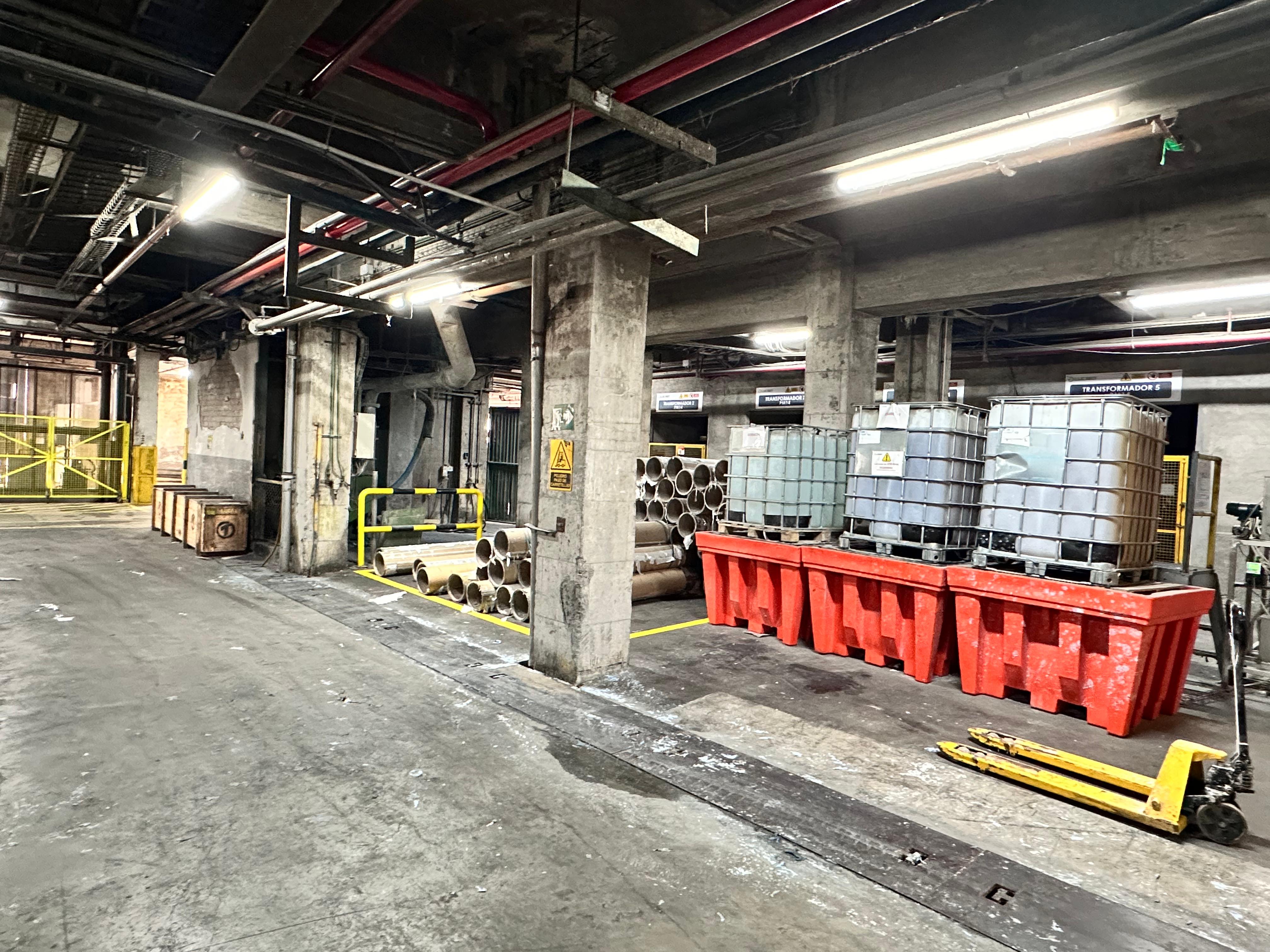 Factory Lighting Case in Spain | CHZ-SF02S LED Tri-proof Light | CHZ ...