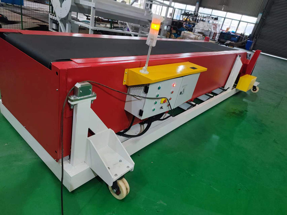 Automatic Loading Unloading Telescopic Belt Conveyor Mobile on Motorized...