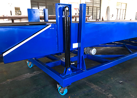Telescopic Boom Conveyor, Telescopic Belt Conveyors | YiFan Conveyor