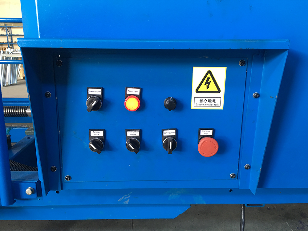 Loading and Unloading Belt Conveyor with Operator Platform | Yifan Conveyor