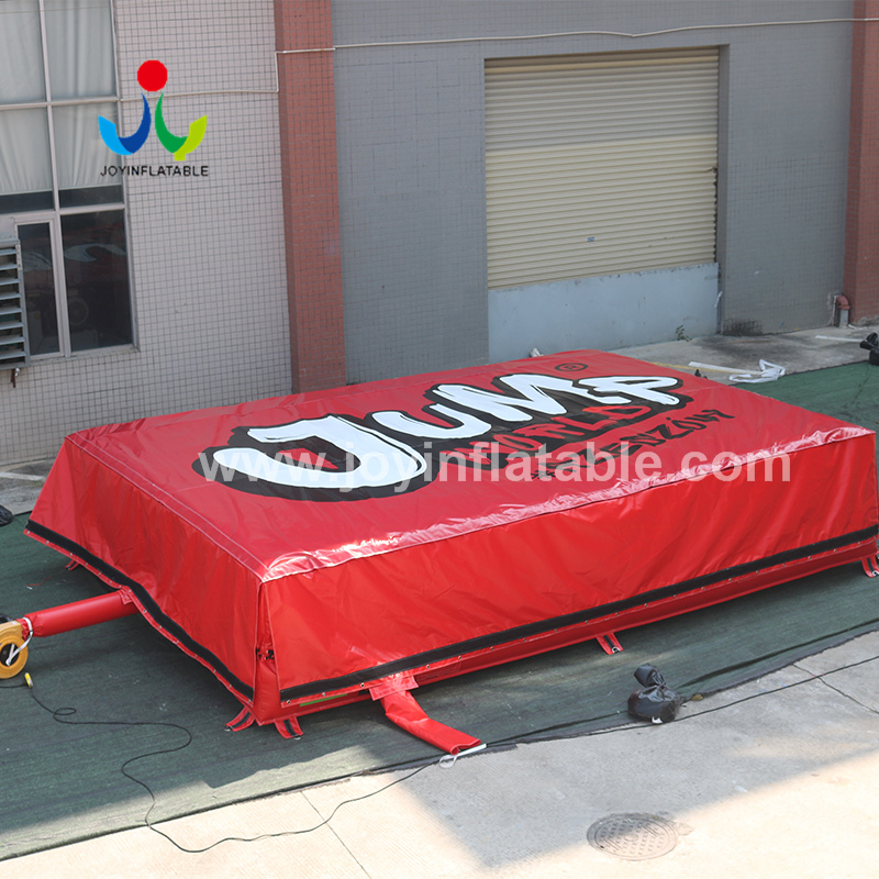 Trampoline Stunt Park Airbag Inflatable Landing Airbag with Pillars