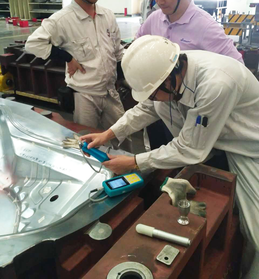 Ultrasonic Hardness Tester for Automotive Molds | Non-Destructive ...