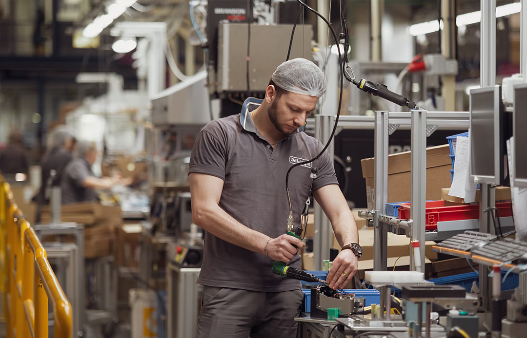 What Is the Difference Between a Stamping Machine and a Punching ...