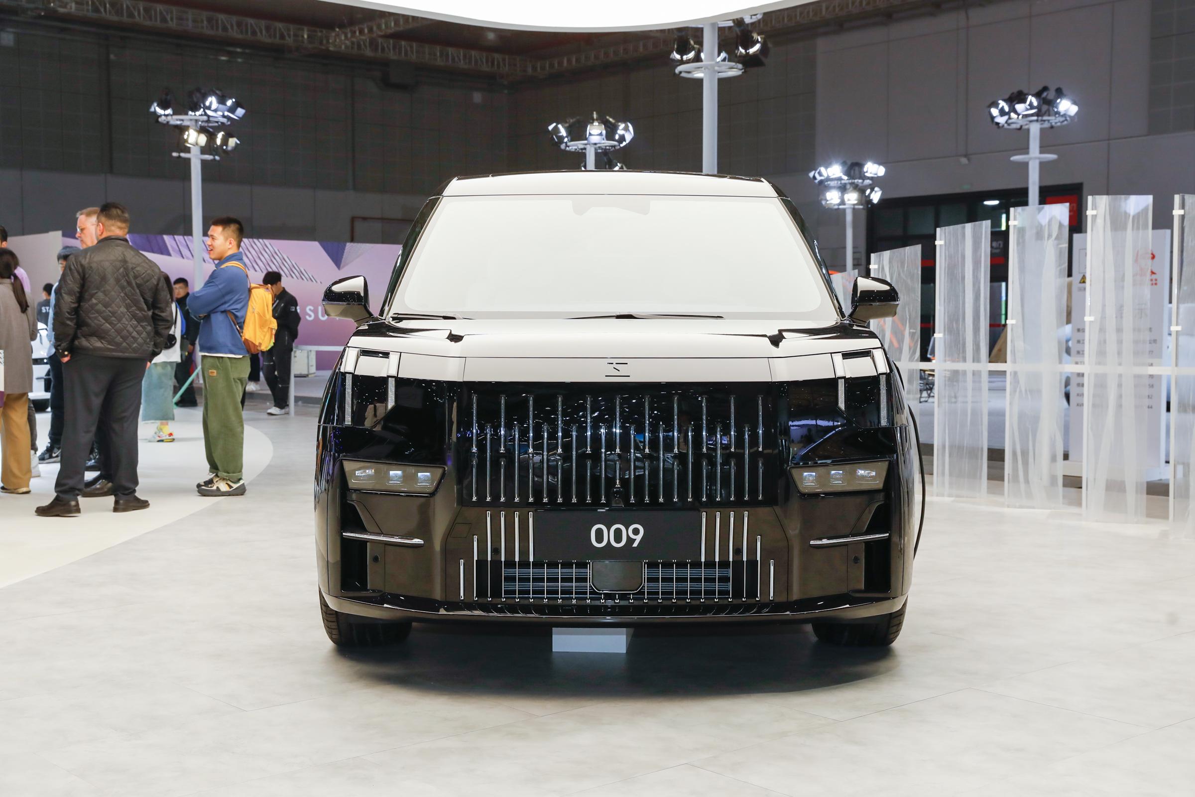 Zeekr 009 2024 with 6-Seater Executive Edition AWD 108kWh Battery New ...