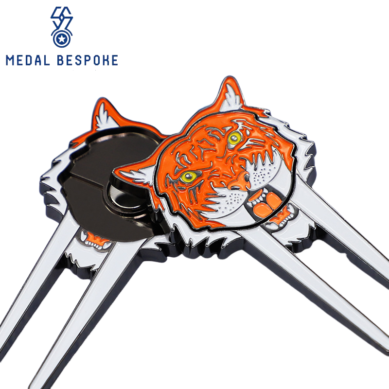 Customized Tiger Shape Golf Fork— Medal Bespoke