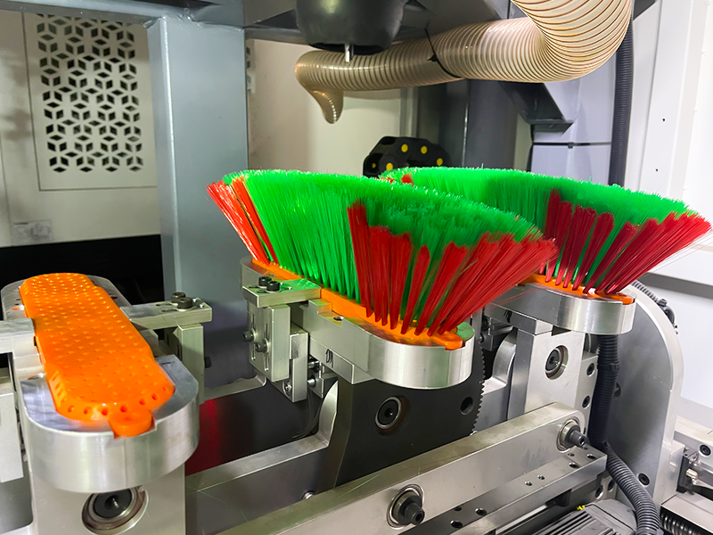 Brush making machine,Brush drilling and tufting machine , China brush ...