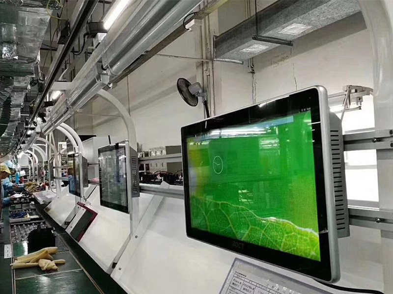 Mit Glove Lets Wearers Move Virtual Objects