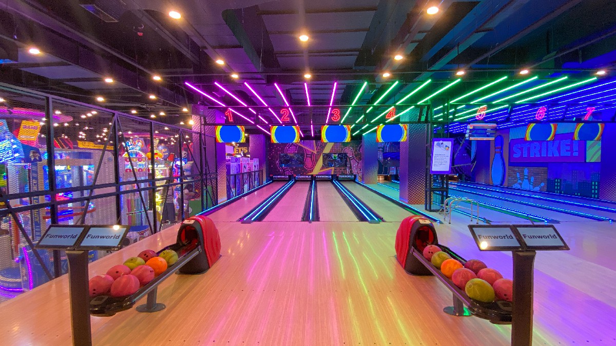 PAKUWON MALL SOLO/Funworld Bowling