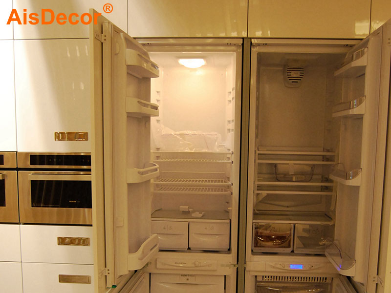 Auto System White Glossy Lacquer Kitchen | Aisdecor