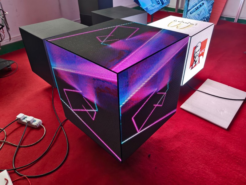 LIONLED Indoor Rubik's Cube Display Screen P2.5 for Shops/Exihibition ...