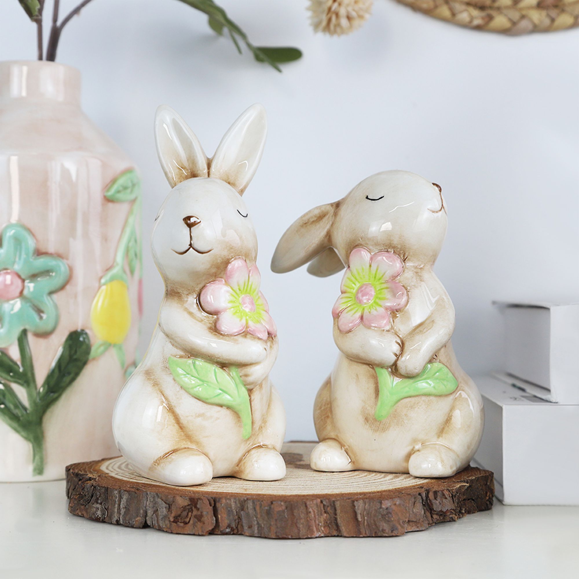 Best Easter Decorations for 2025: Retro Hand-Painted Ceramic Vase ...