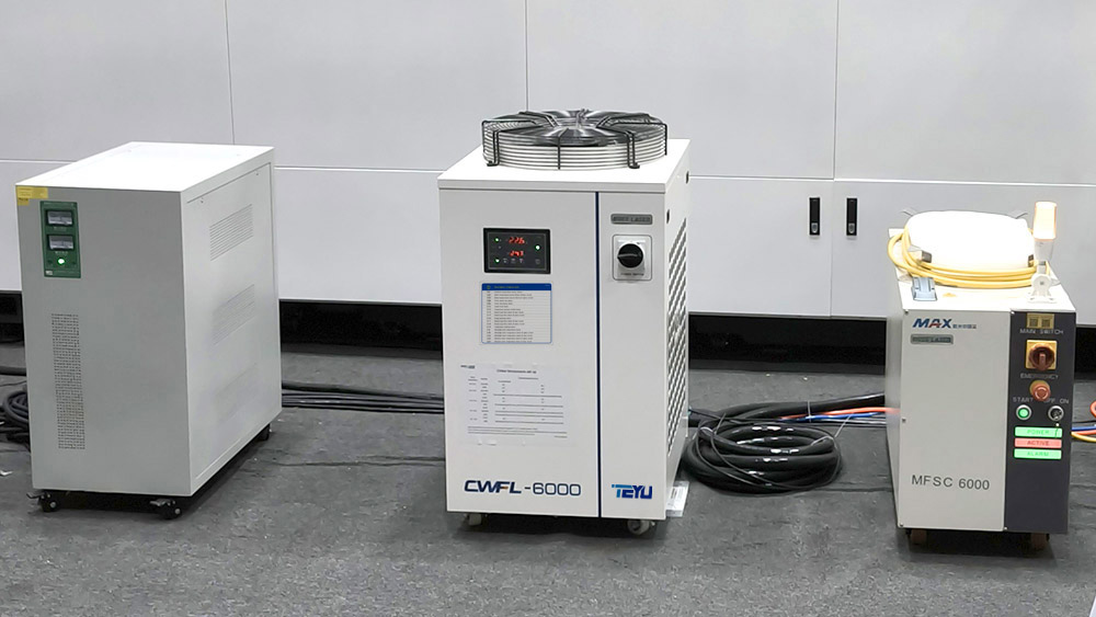 Water Chiller CWFL-6000 for Cooling MAX MFSC-6000 6kW Fiber Laser ...