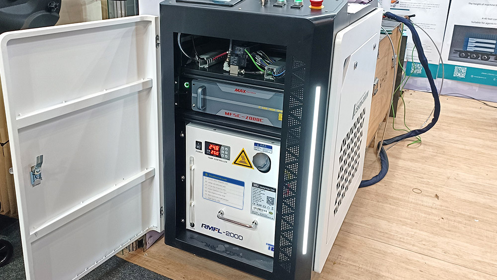 RMFL-2000 Rack Mount Chiller Powers Stable Cooling for 2kW Handheld ...