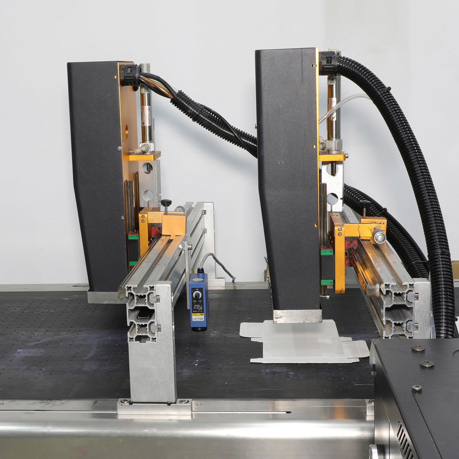 Wide-Format Variable Data Printer UV Inkjet Printing Machine-Arojet