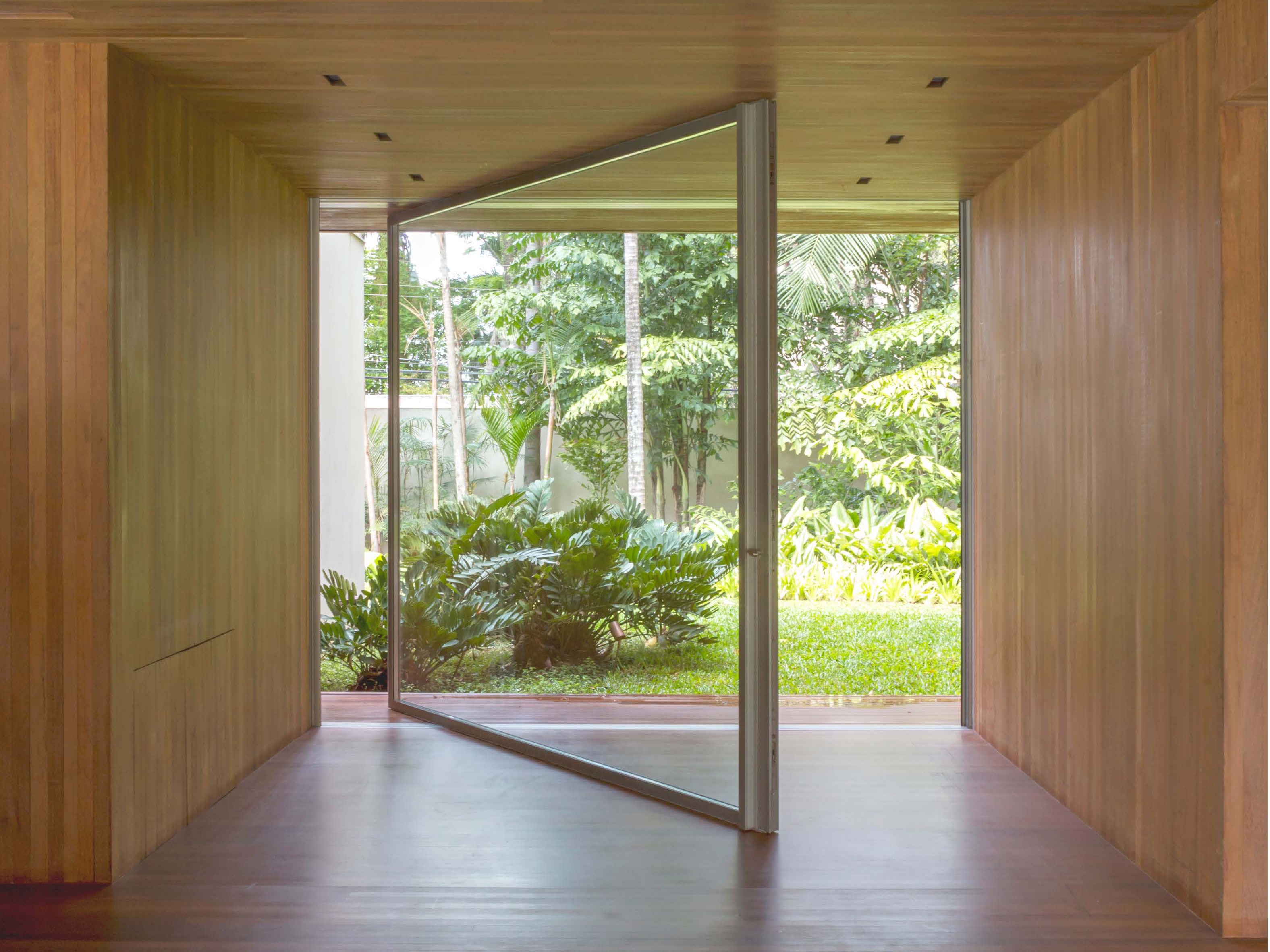 More Than Just "Slim": Unveiling the Core Technology Behind Minimalist ...