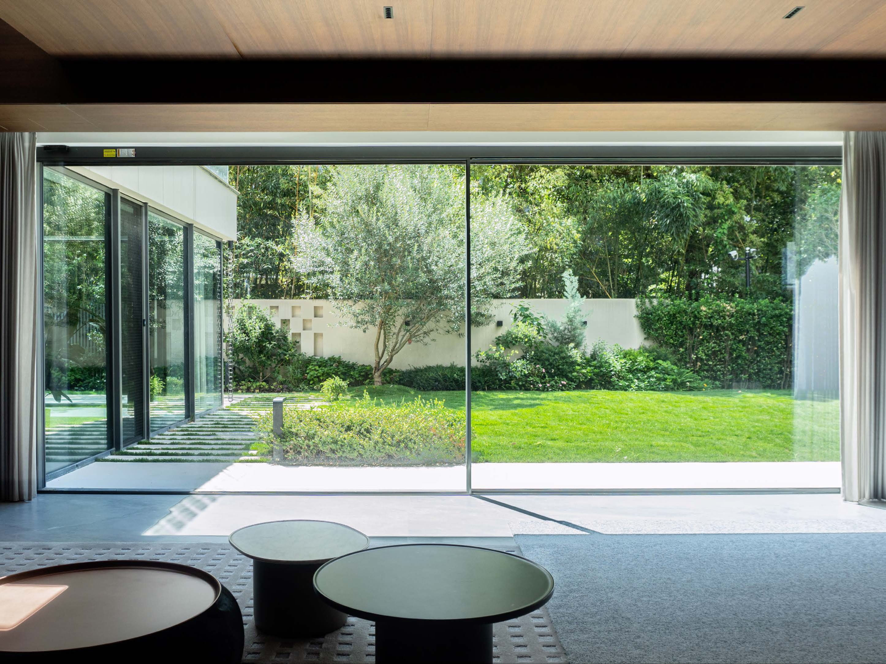 Beyond the Frame: How Ultra-Slim Windows and Doors Embody Minimalist ...