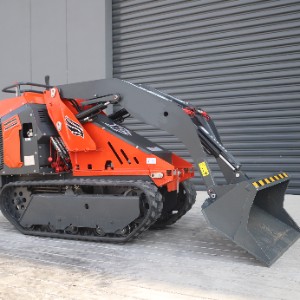 Квалитетен мини утоварувач со управувач C1200: Компактен гасеничен ...