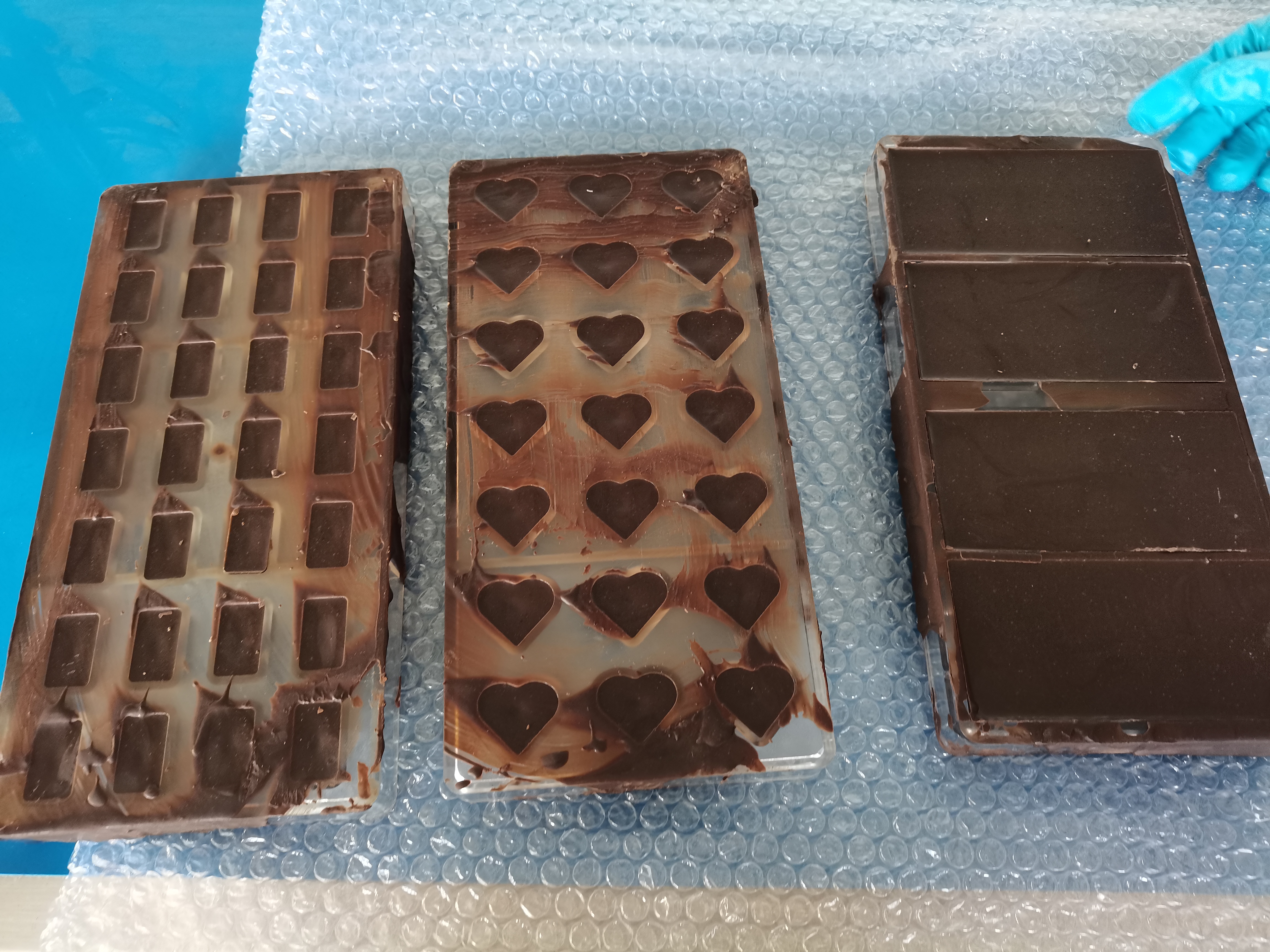 Commercial chocolate molding machine | PAPA