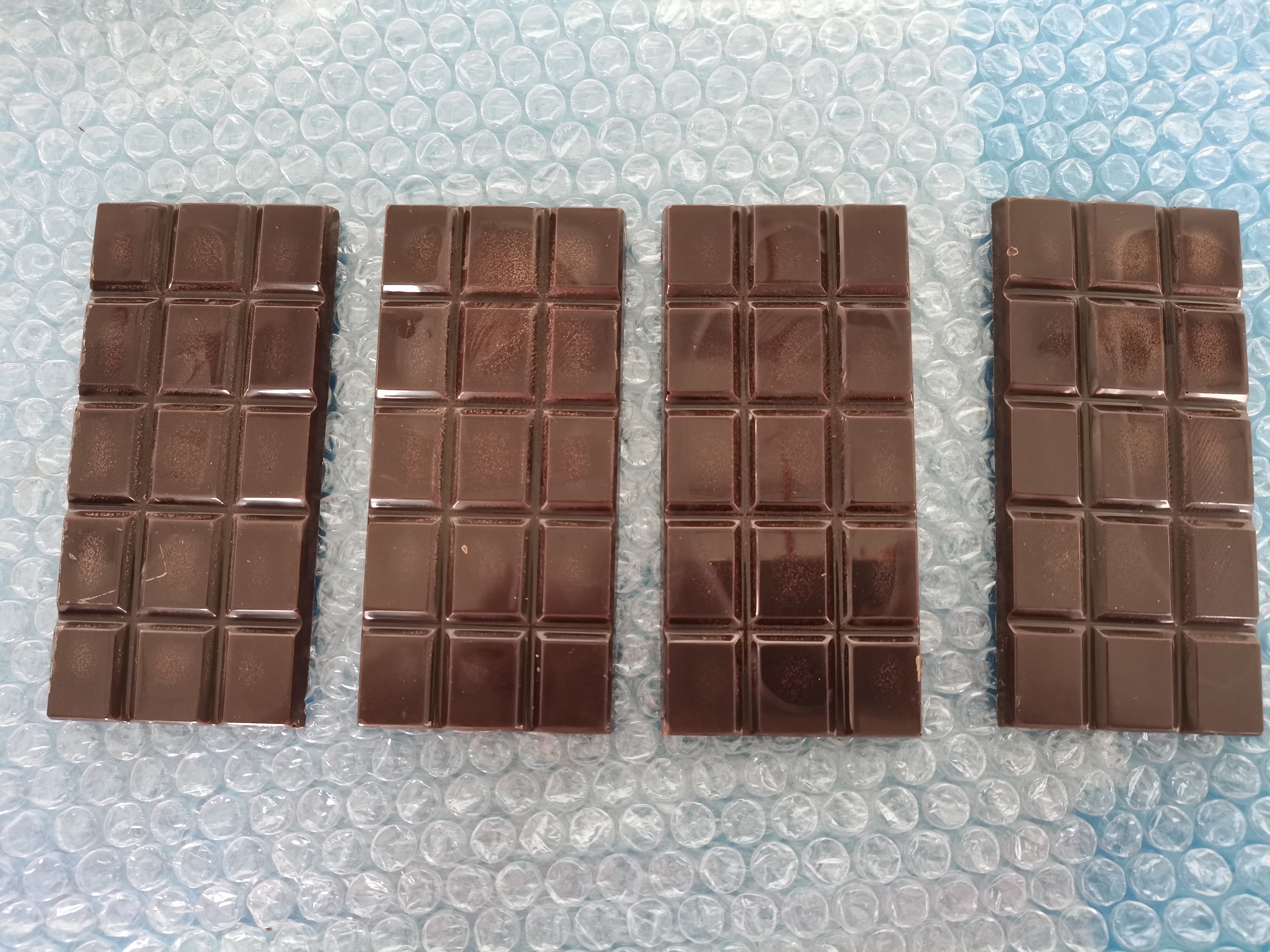 Commercial chocolate molding machine | PAPA